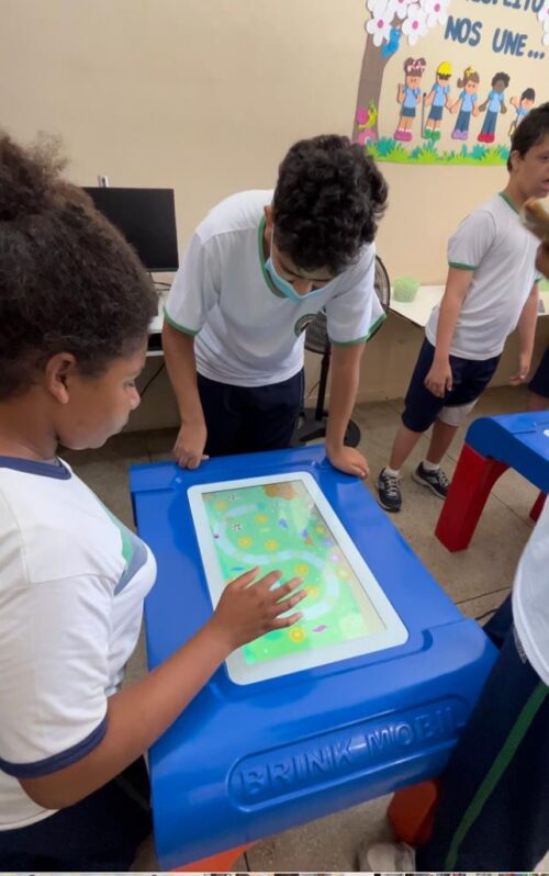 Mesas interativas auxiliam aprendizagem na rede municipal - Átila Lemos
